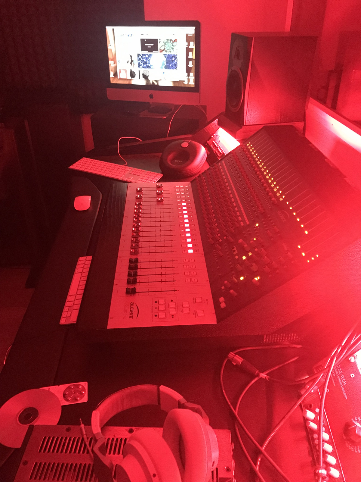 IDzik-rouge – Studio-IDzik